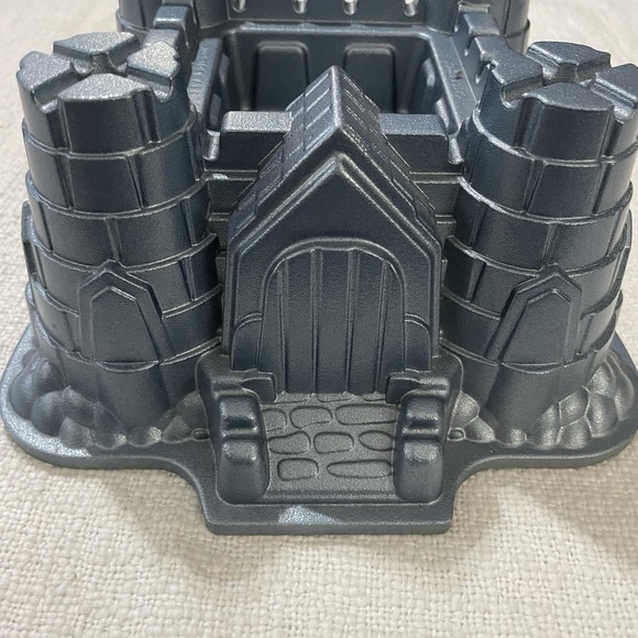 Nordic Ware | Kitchen | Nordic Ware Sand Castle Bundt Cake Pan Cast ...